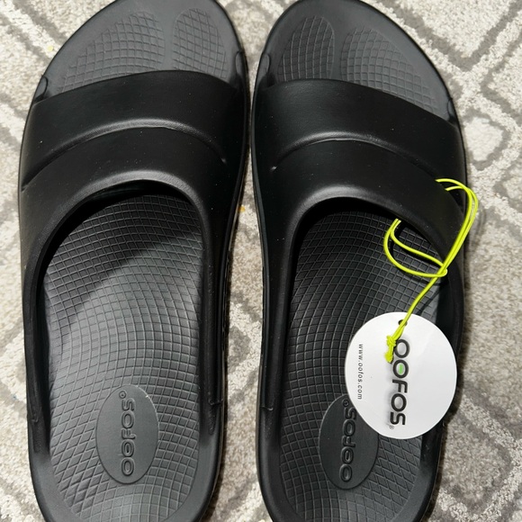 OOFOS | Shoes | Oofos Black Comfort Slides | Poshmark